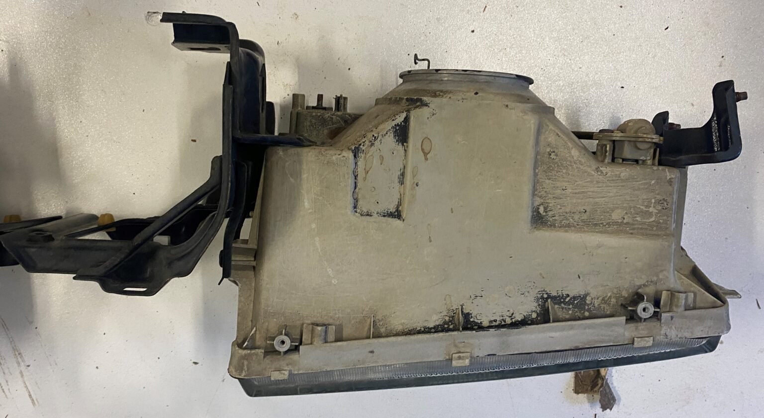 Toyota AE86 Genuine Headlights With Fog Brackets – Just JDM Imports